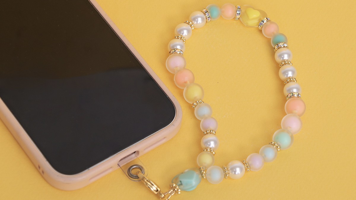 Comment faire un bijou de téléphone tendance pour l'été