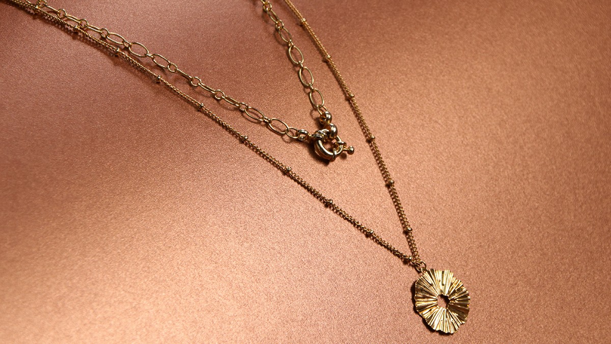 Collier Double Multirang Doré avec Pendentif et Fermoir Boué